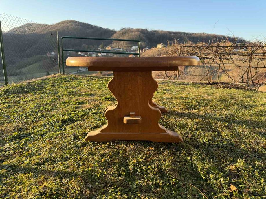 Drven stol za dnevni boravak