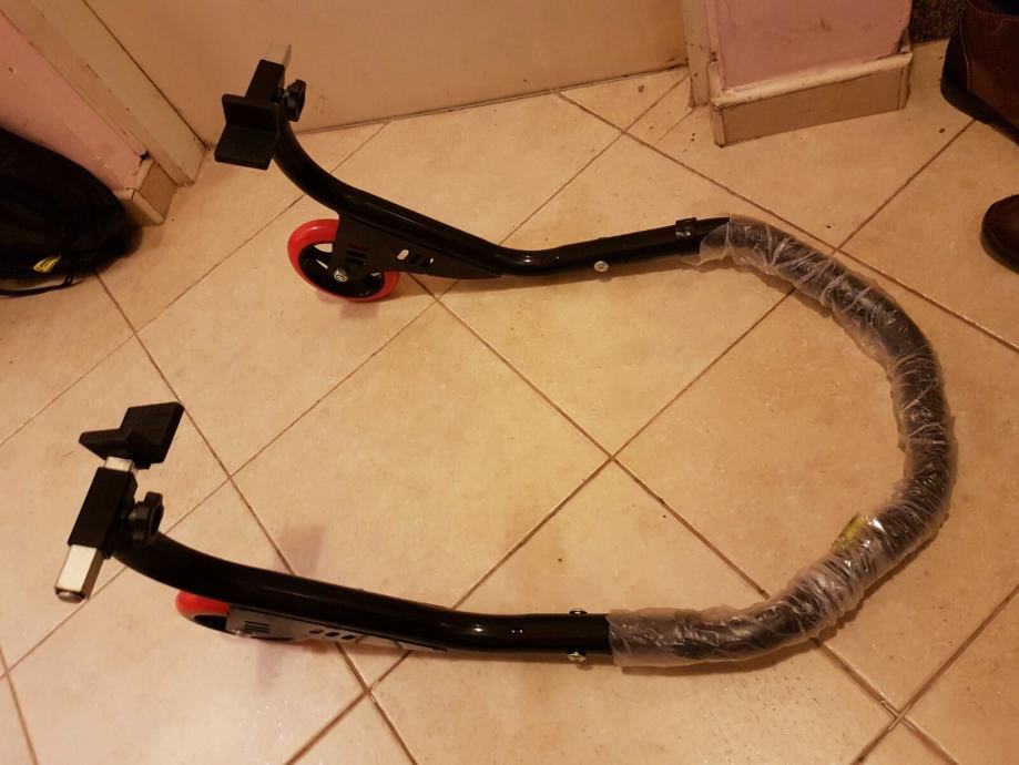 Štenderi za motor