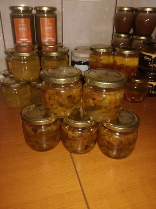 DOMACI MED I PCELINJI PROIZVODI