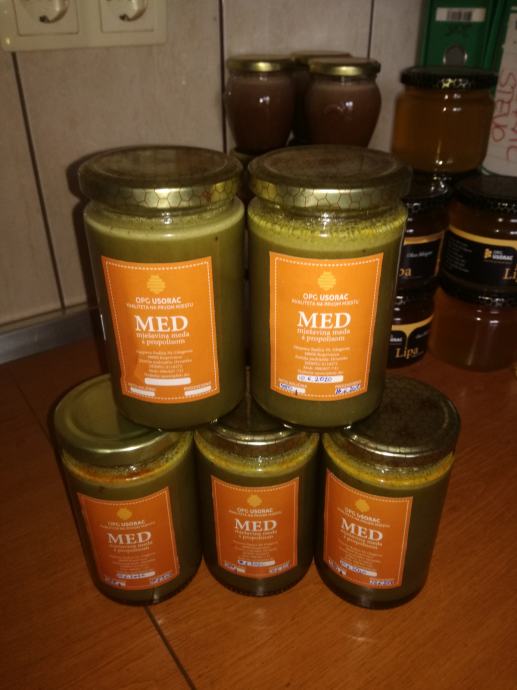 DOMACI MED I PCELINJI PROIZVODI