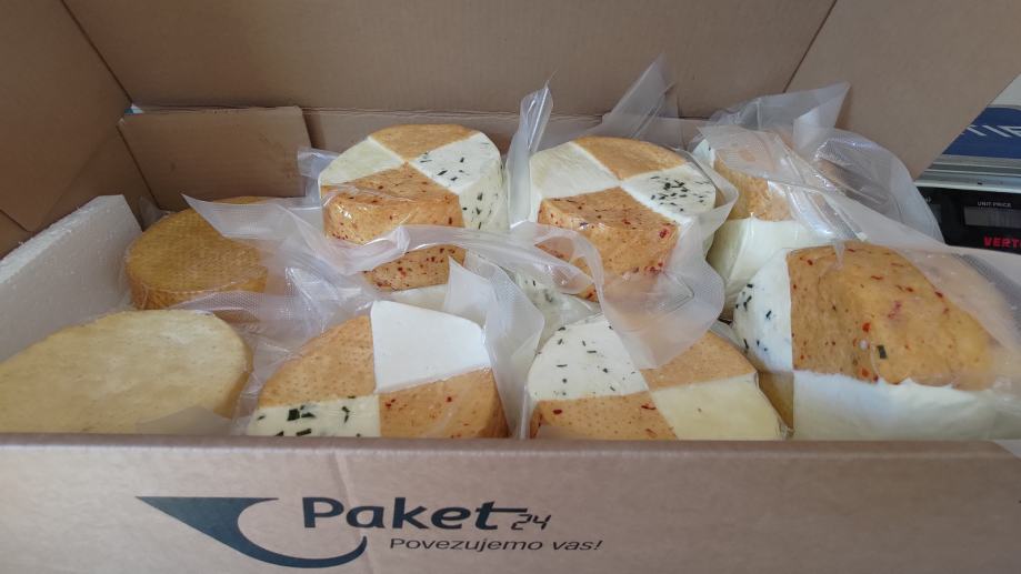 Domaći kuhani i svježi sir