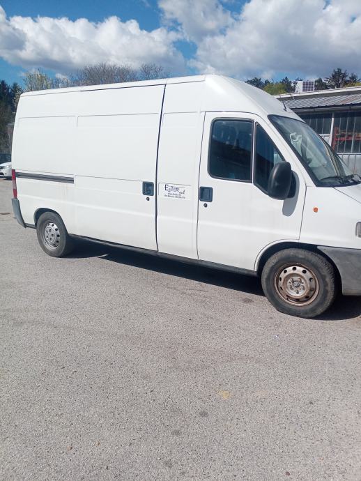 VOZILO JE PRODANO, 2003 god.