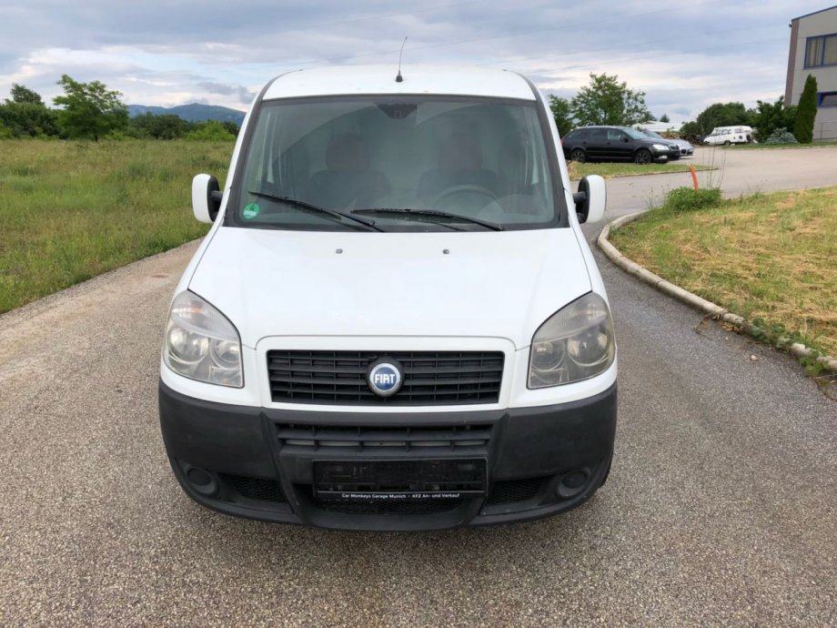 Fiat Doblo 1,9 JTD CARGO - SA RASHLADNOM KOMOROM, 2008 god.