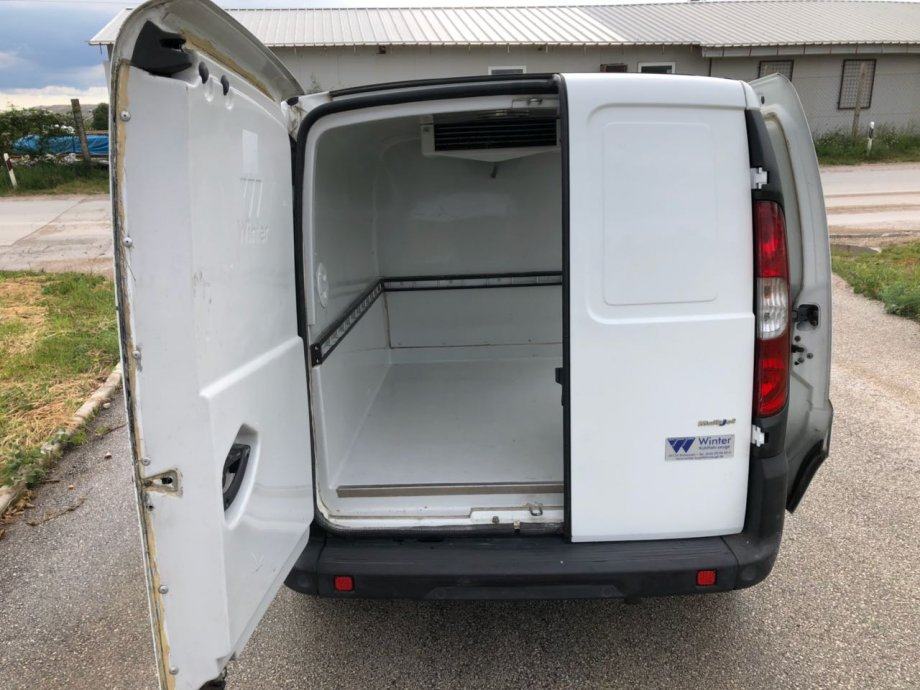 Fiat Doblo 1,9 JTD CARGO - SA RASHLADNOM KOMOROM, 2008 god.