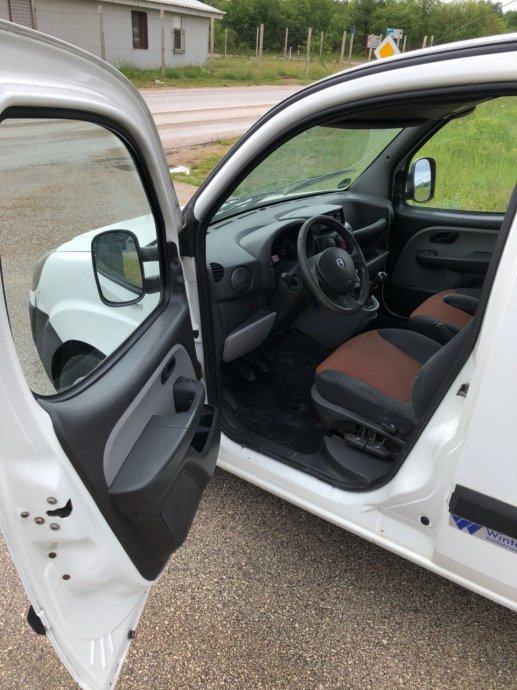 Fiat Doblo 1,9 JTD CARGO - SA RASHLADNOM KOMOROM, 2008 god.