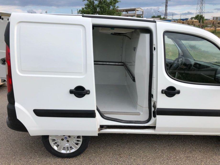 Fiat Doblo 1,9 JTD CARGO - SA RASHLADNOM KOMOROM, 2008 god.