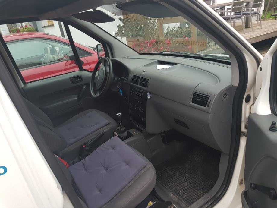 Ford Transit CONNECT, 2004 god.