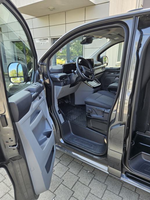 Ford Transit Custom Multicab Limited, 2025 god.