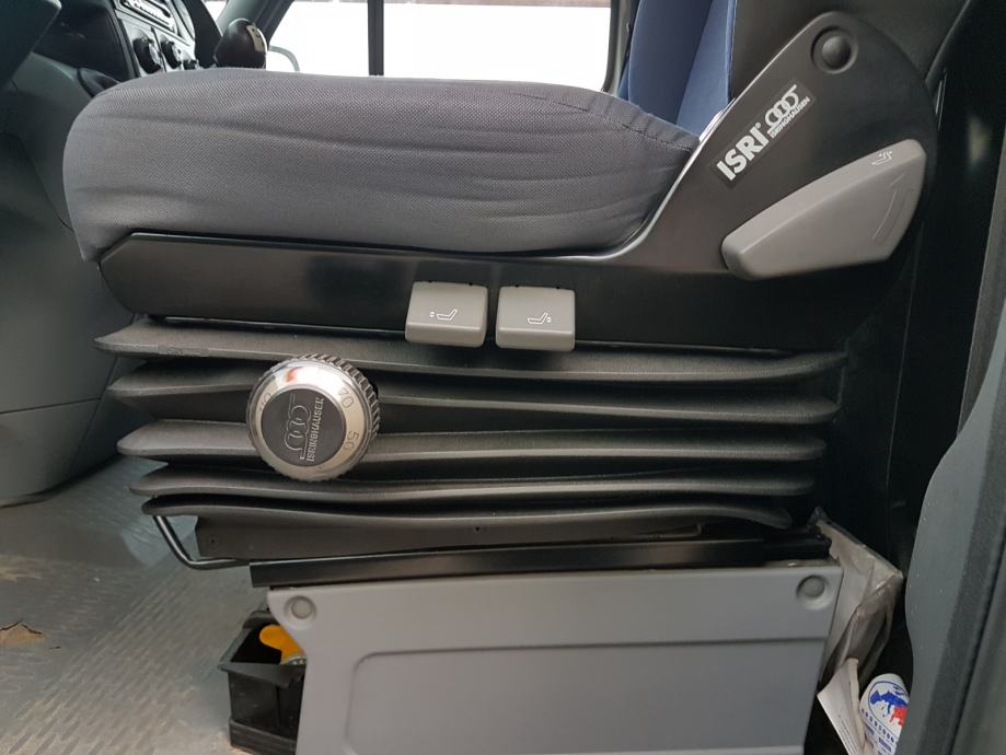 Iveco Daily 3.0 HPI /Odličan / Serivisiran/ Reg. 1 God./ Najveći / ZG ...