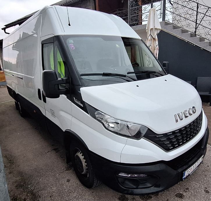 Iveco Daily 35S18 3.0 Hi-matic,zračni ovjes,kamera,parking senzori ...