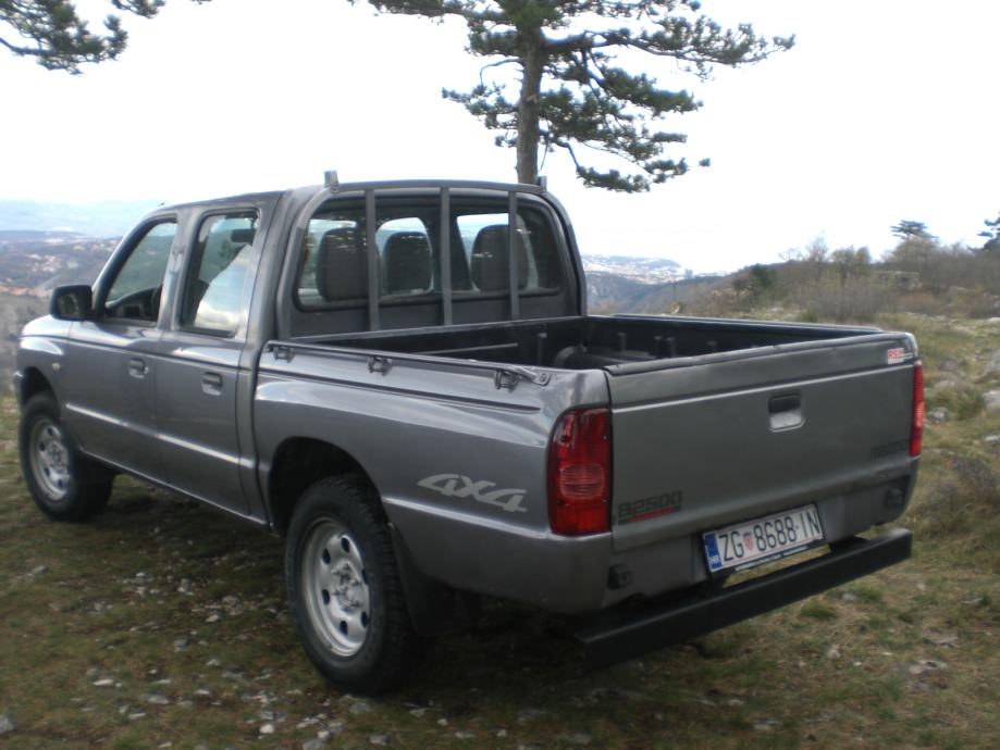 MAZDA B2500 4X4, 2006 god.