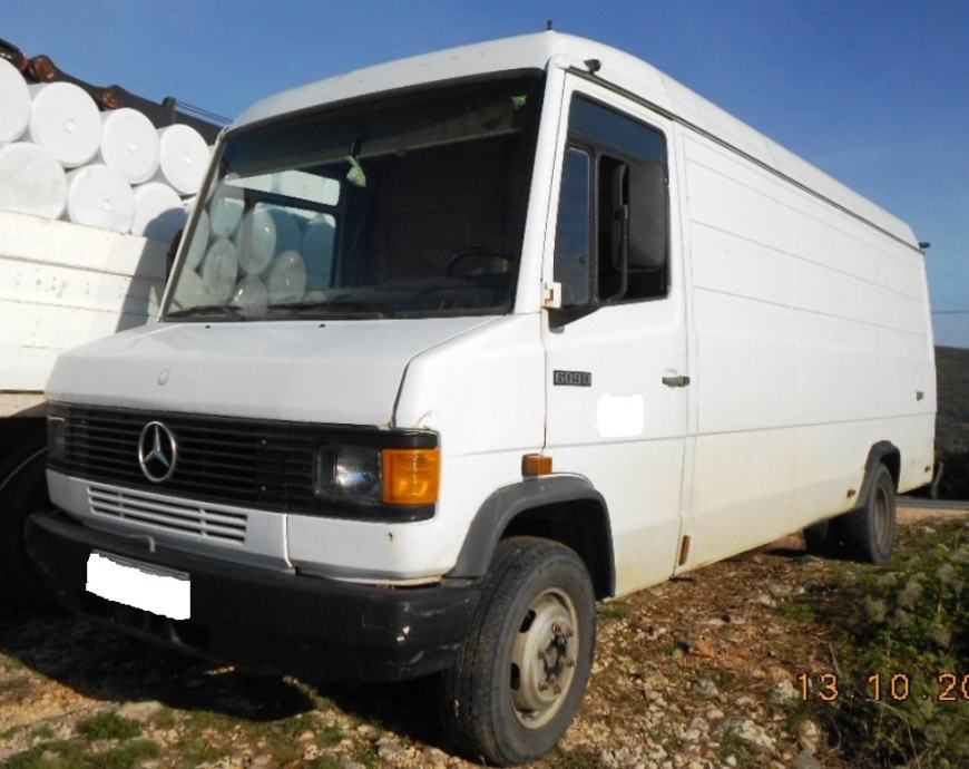 MERCEDES 609 D, 1997 god.