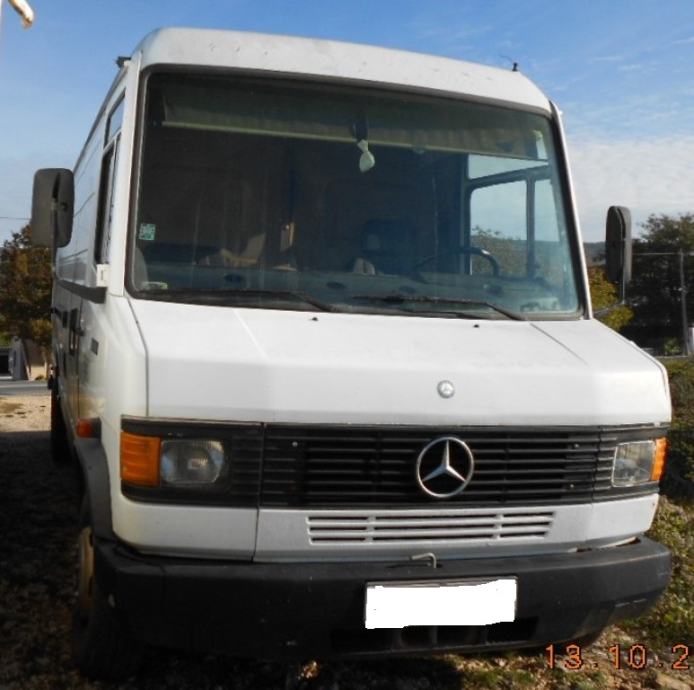 MERCEDES 609 D, 1997 god.