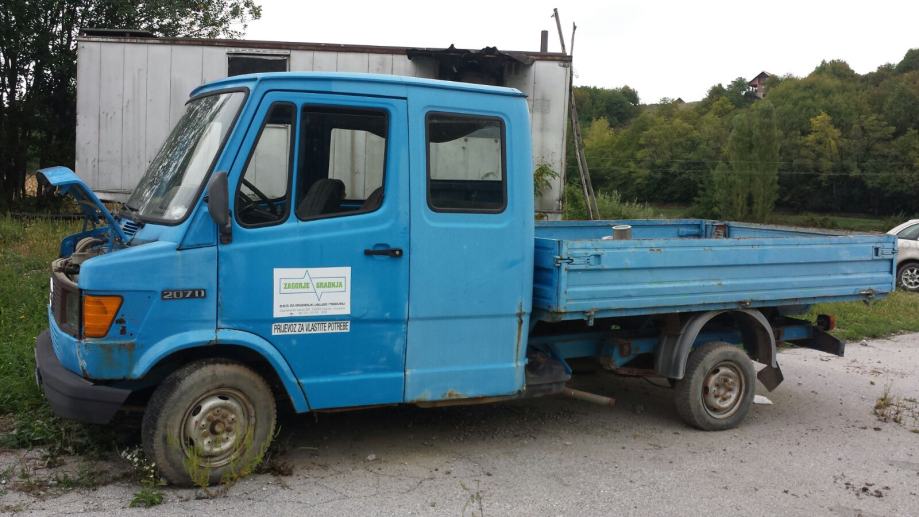 Mercedes-benz 207d, 1987 god.