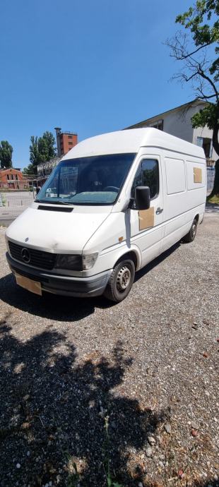 Mercedes Sprinter 210D, 1998 god.