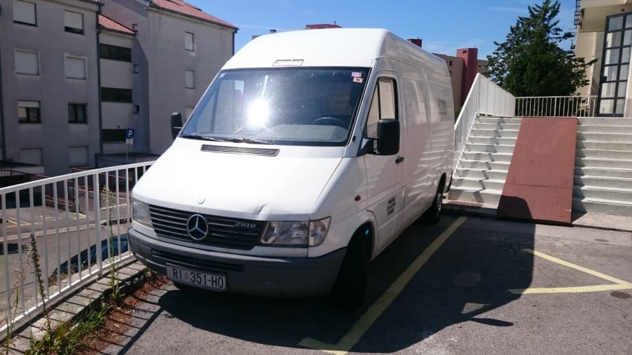 Mercedes Sprinter 210D, 1998 god.