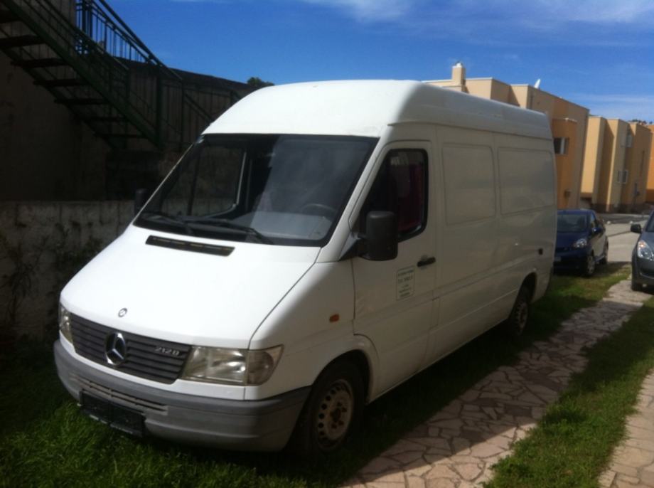 Mercedes Sprinter 212D, 1997 god.