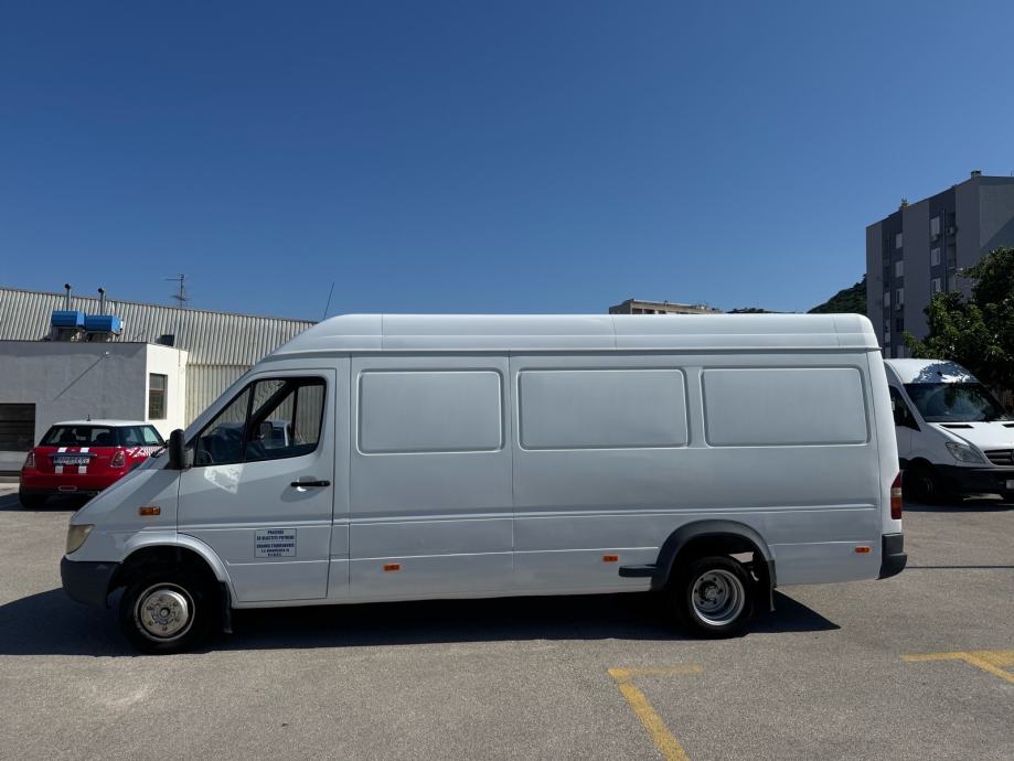Mercedes Sprinter 413, 2001 god.
