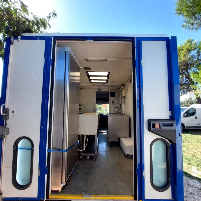 Mercedes Sprinter pokretna trgovina 12000+pdv vozilo u sustavu PDV-a ...