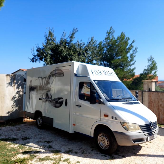 Mercedes Sprinter pokretna trgovina 12000+pdv vozilo u sustavu PDV-a ...