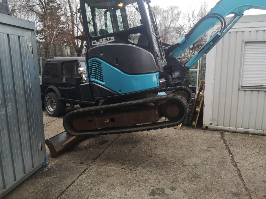 MINI BAGER 3,5t AIRMAN/HITACHI AX35U-4 cijena bez PDV-a, 2006 god.