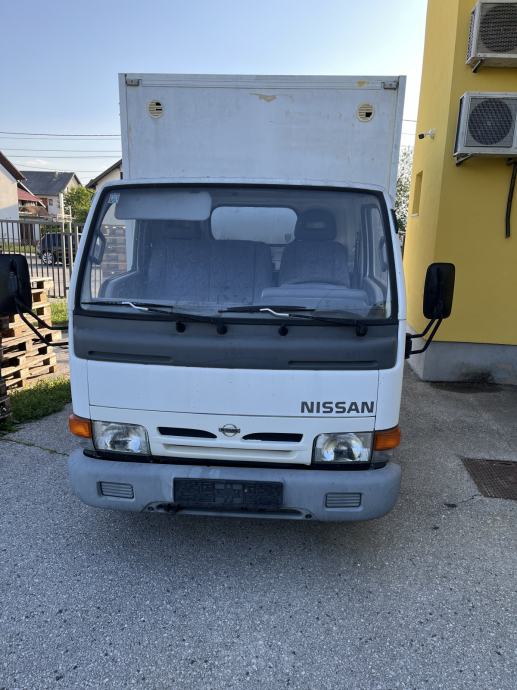 Nissan Cabstar 110, 2001 god.