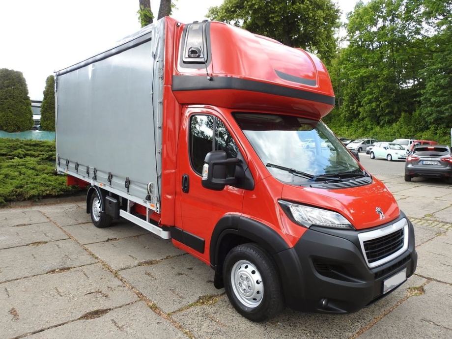 Peugeot BOXER CERADA 10 PALETA WEBASTO TEMPOMAT, 2020 god.