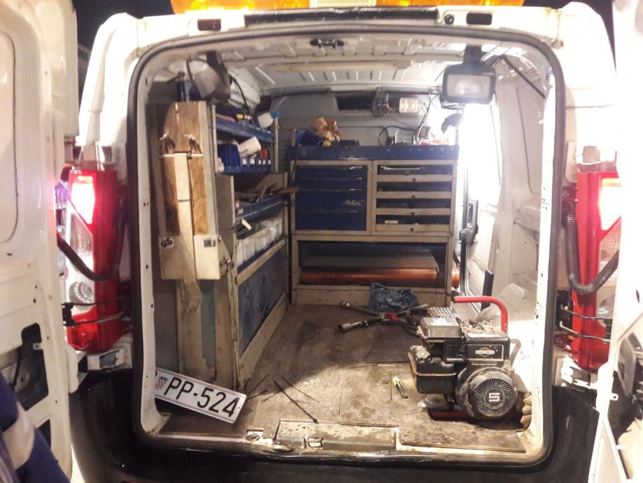 PEUGOUT SERVISNO VOZILO, 2010 god.