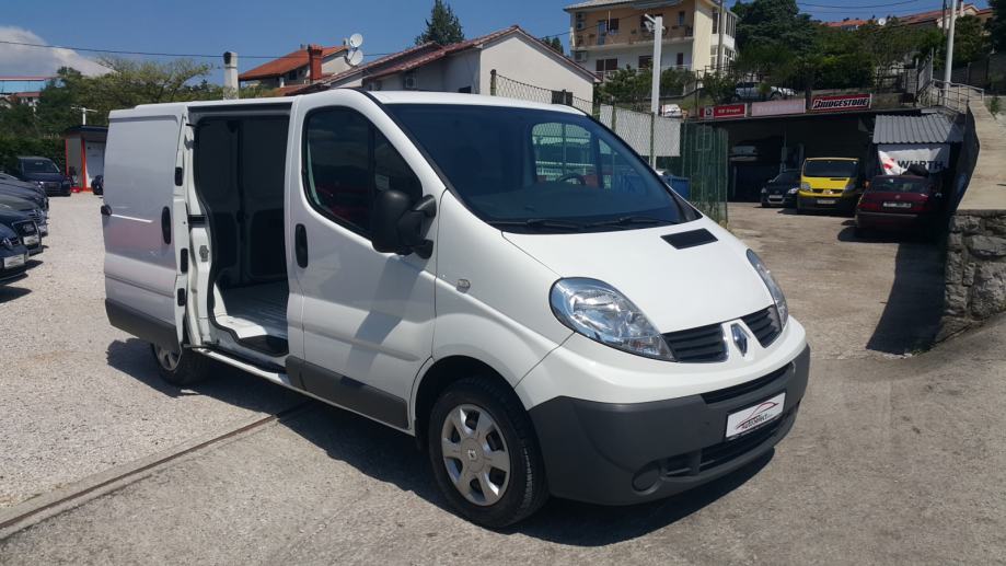 RENAULT TRAFFIC 2.0 DCI - model 2013 - SERVISNA - KAO NOV !!!, 2012 god.