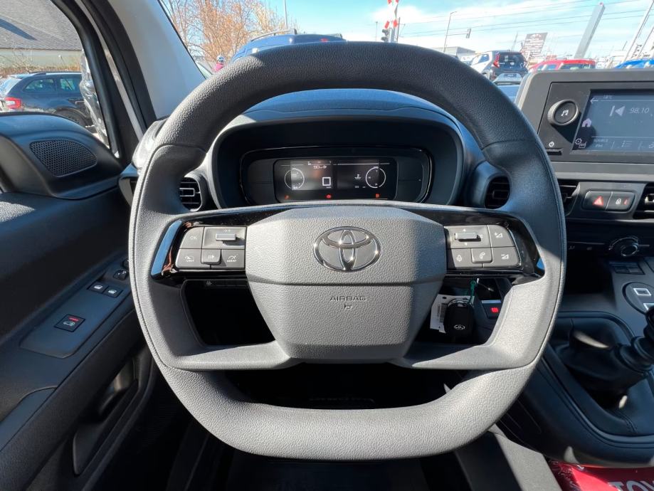 Toyota Proace City L2 SMART, 2024 god.