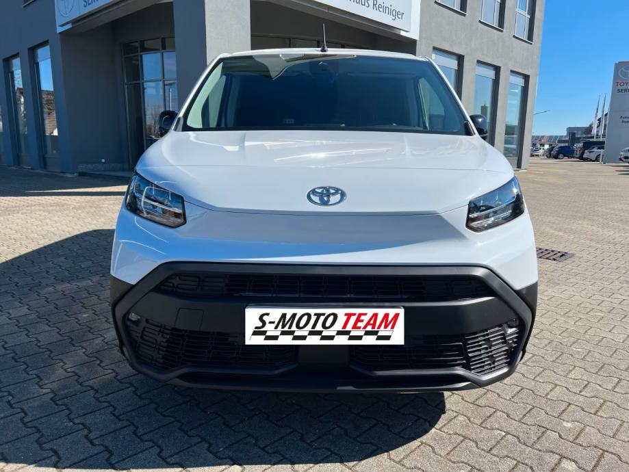 Toyota Proace City L2 SMART, 2024 god.