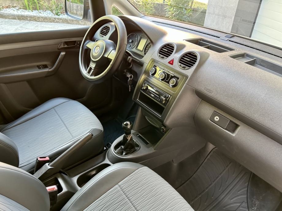 VW Caddy MAXI 1.6 TDI reg.04/2024, 2011 god.