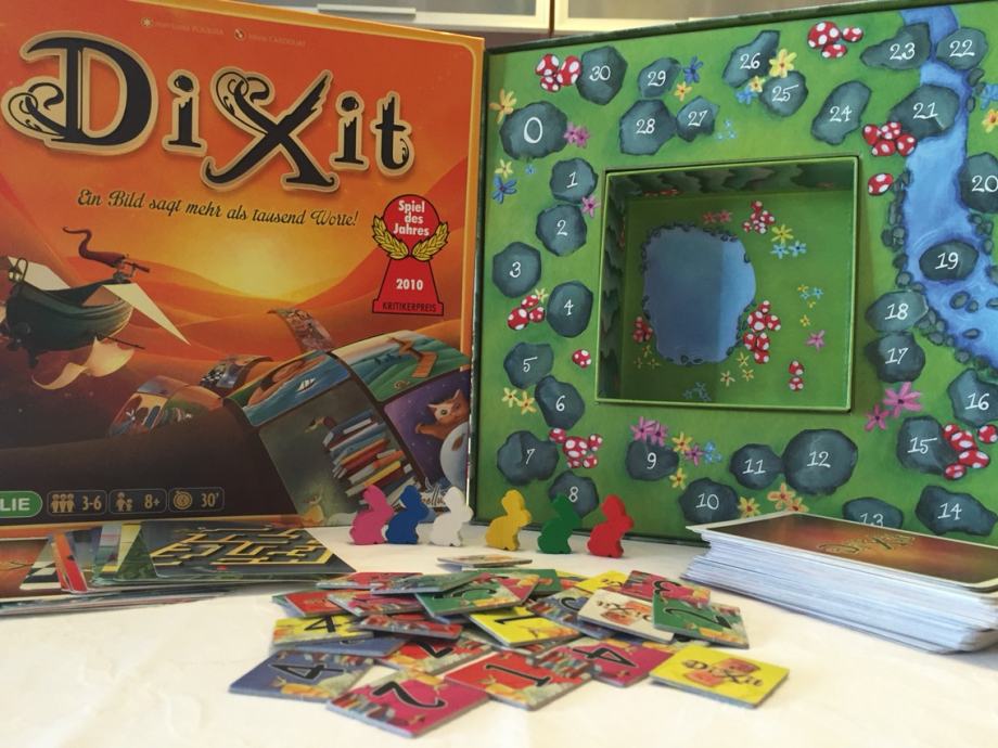 DIXIT društvena igra