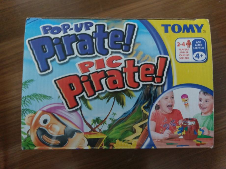 Tomy pop-up pirate