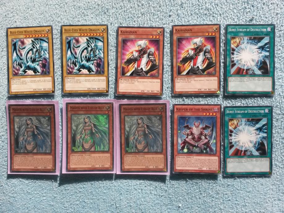 Yu-Gi-Oh! Maiden with the eyes of blue x3 ....