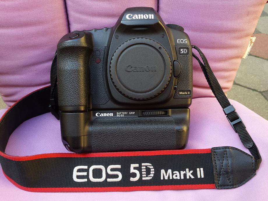 Canon 5D Mark II + BG-E6 battery grip