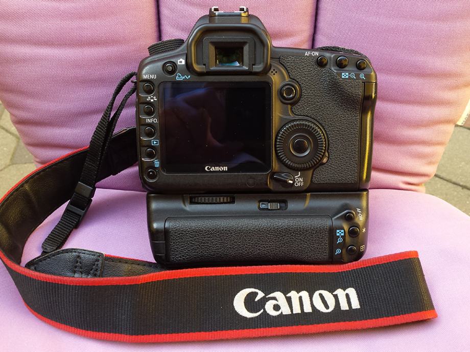 Canon 5D Mark II + BG-E6 battery grip