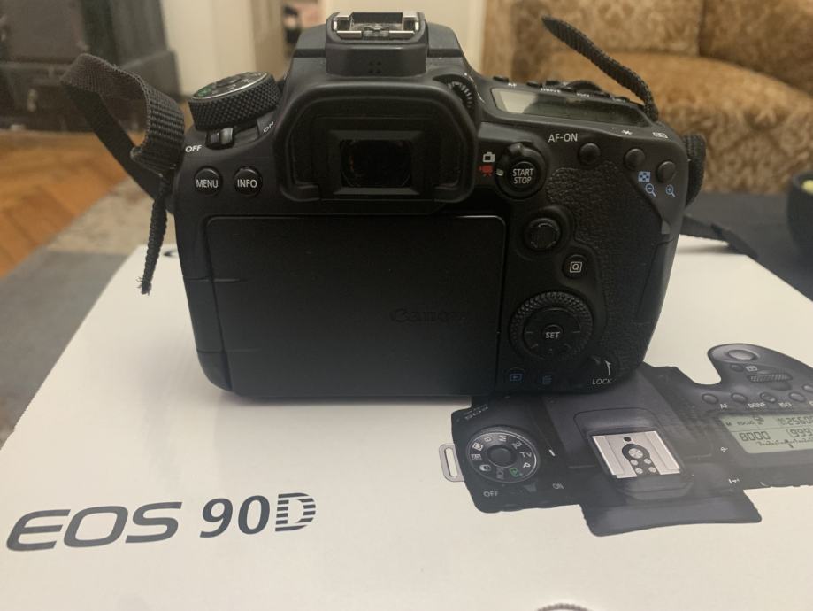 Canon EOS 90D pod garancijom