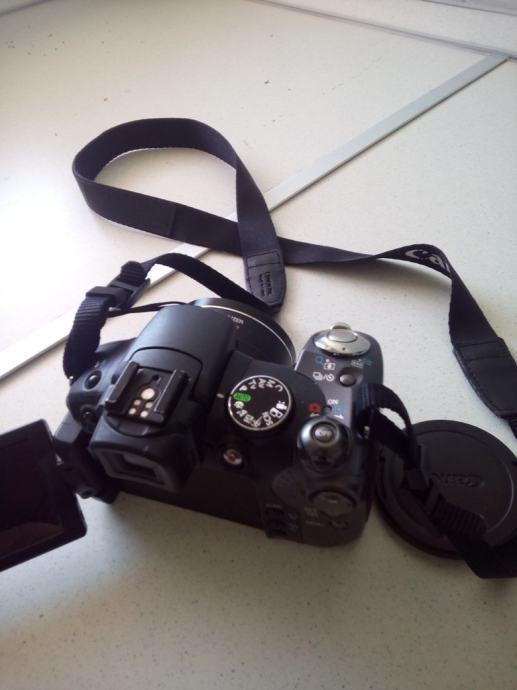 Digitalni fotoaparat DSLR, Canon PowerShot S5 IS