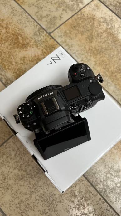 Fotoaparat Nikon Z7 + objectiv Nikkor 24-70 f4 S | NOVO