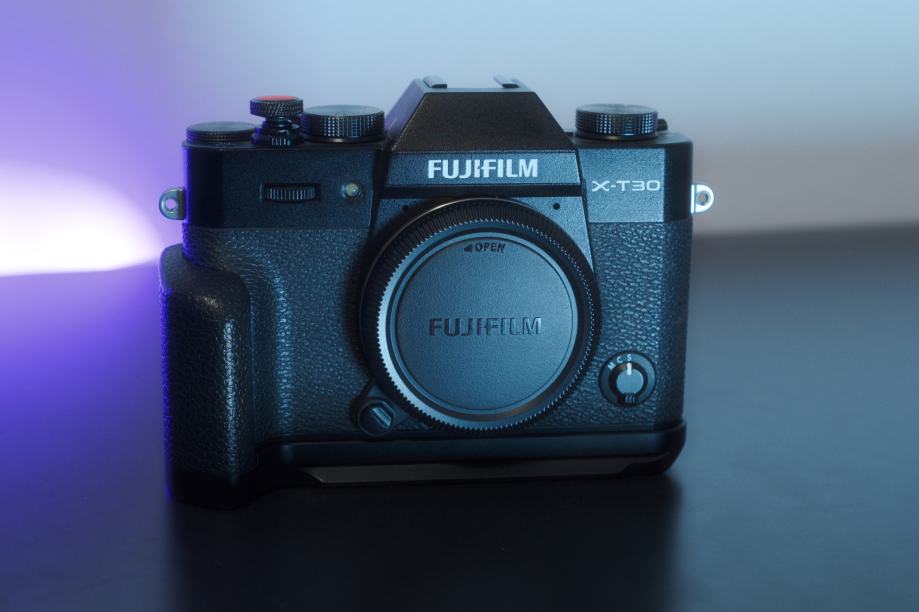 Fujifilm X-T30 + grip