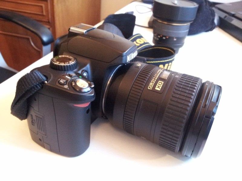 Nikon D60 +NIKKOR AF-S 16-85mm VR DX - GARAGE SALE
