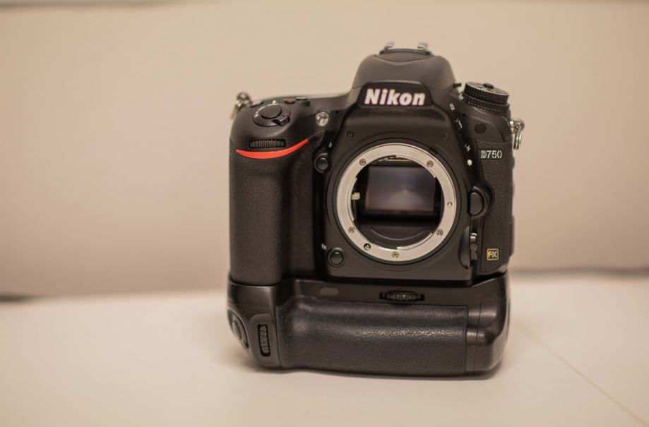 Nikon D750+grip