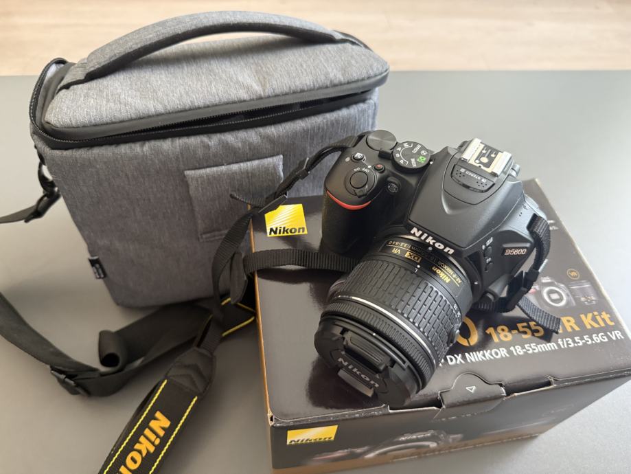 Prodajem Nikon D 5600