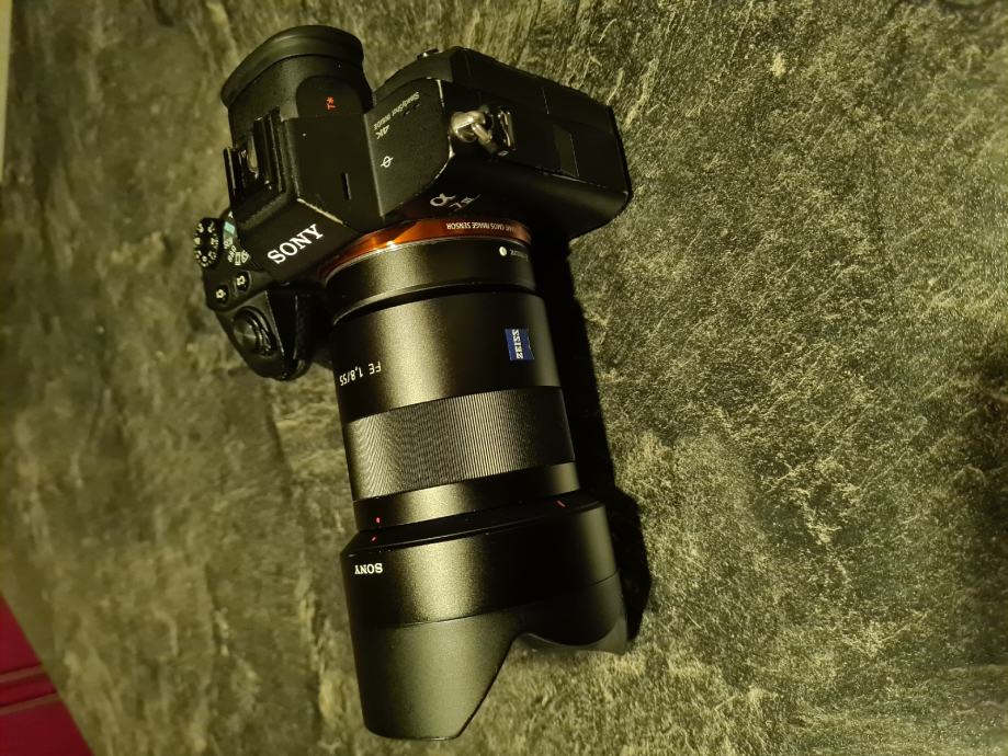 Sony A7III sa Sony Carl Zeiss FE 55mm f/1.8 objektivom