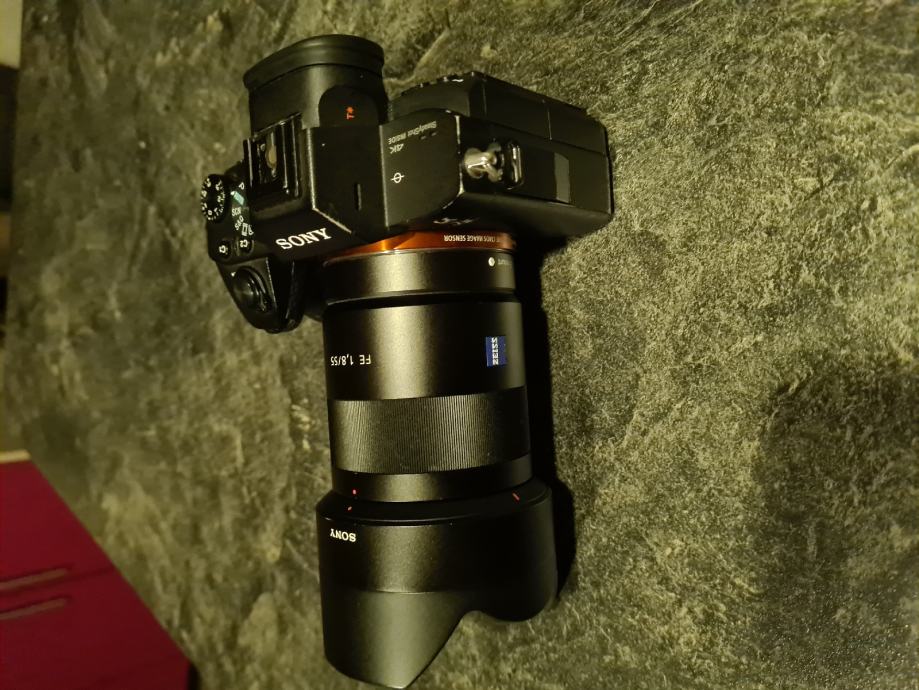 Sony A7III sa Sony Carl Zeiss FE 55mm f/1.8 objektivom