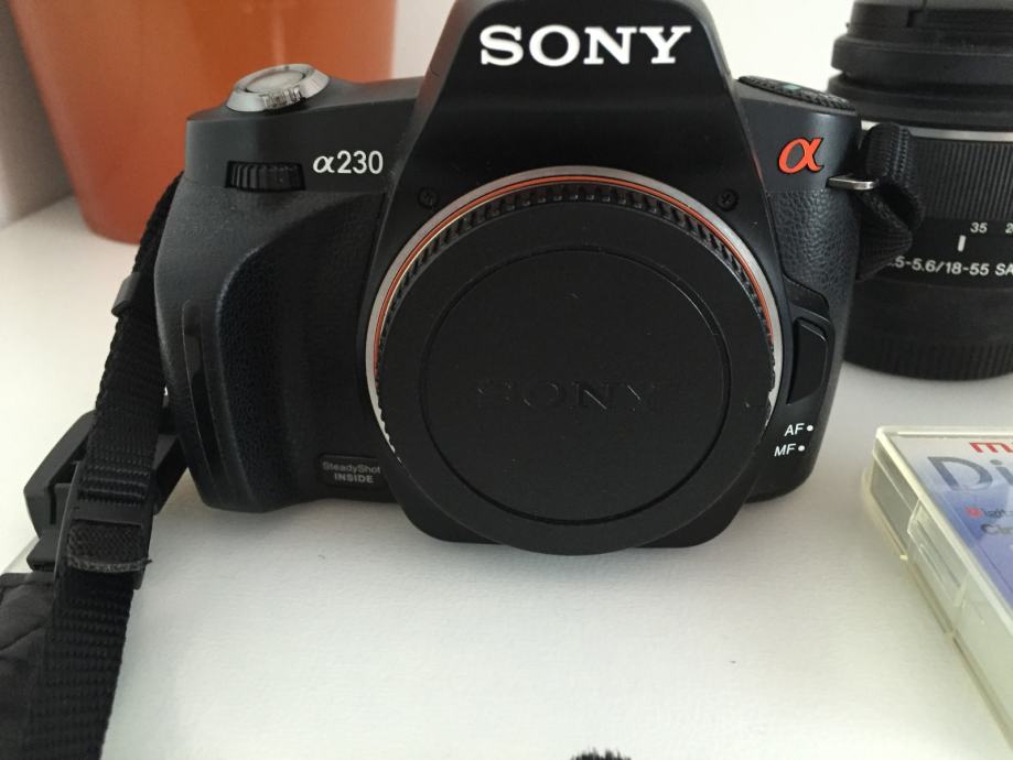 Sony Alpha a230 KIT