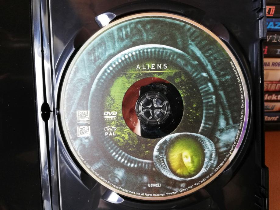 Alien Quadrilogy (1979-1997) Theatrical + Directors Cut / HR titlovi