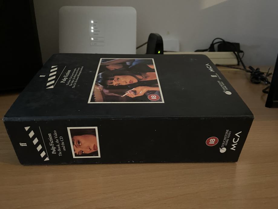 Pulp Fiction MovieBox-CD, DVD, VHS I PISANI SCENARIJ, za kolekcionare