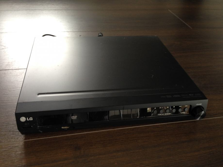 DVD MP3 DivX Player LG HT202SF